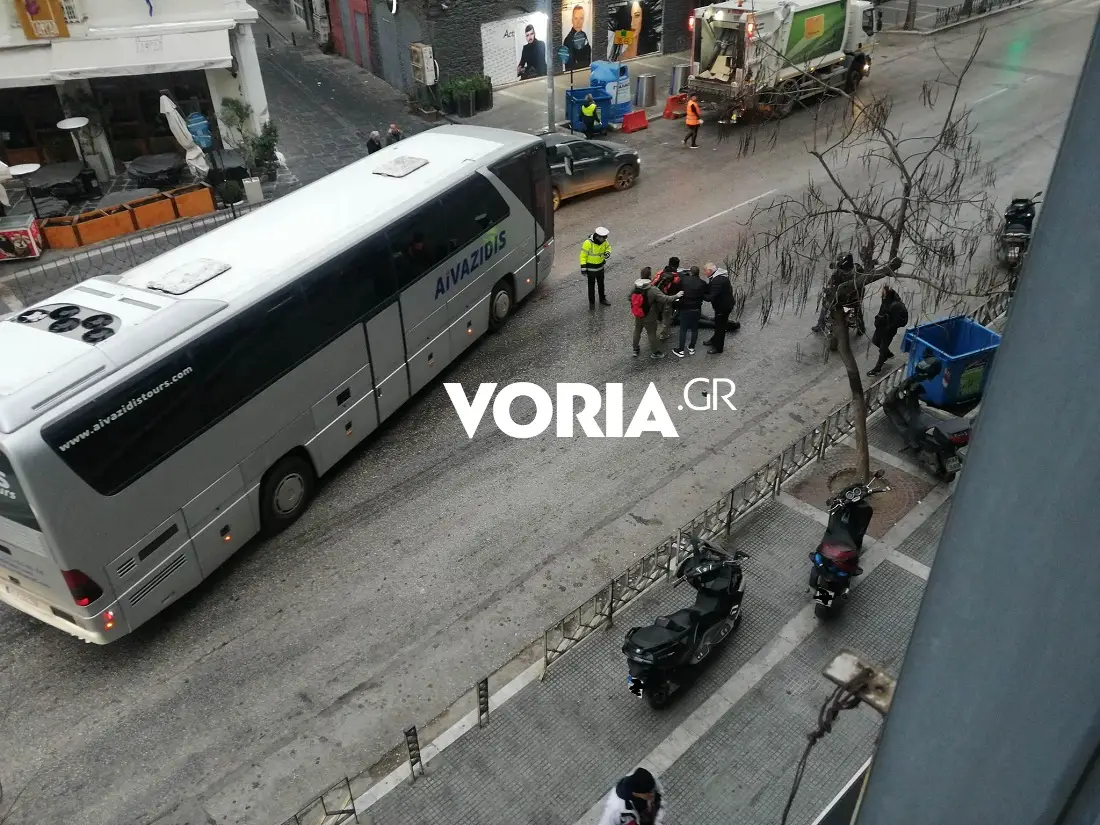 Θεσσαλονίκη: Παράσυρση πεζής από μηχανή στα Λαδάδικα (φώτο)